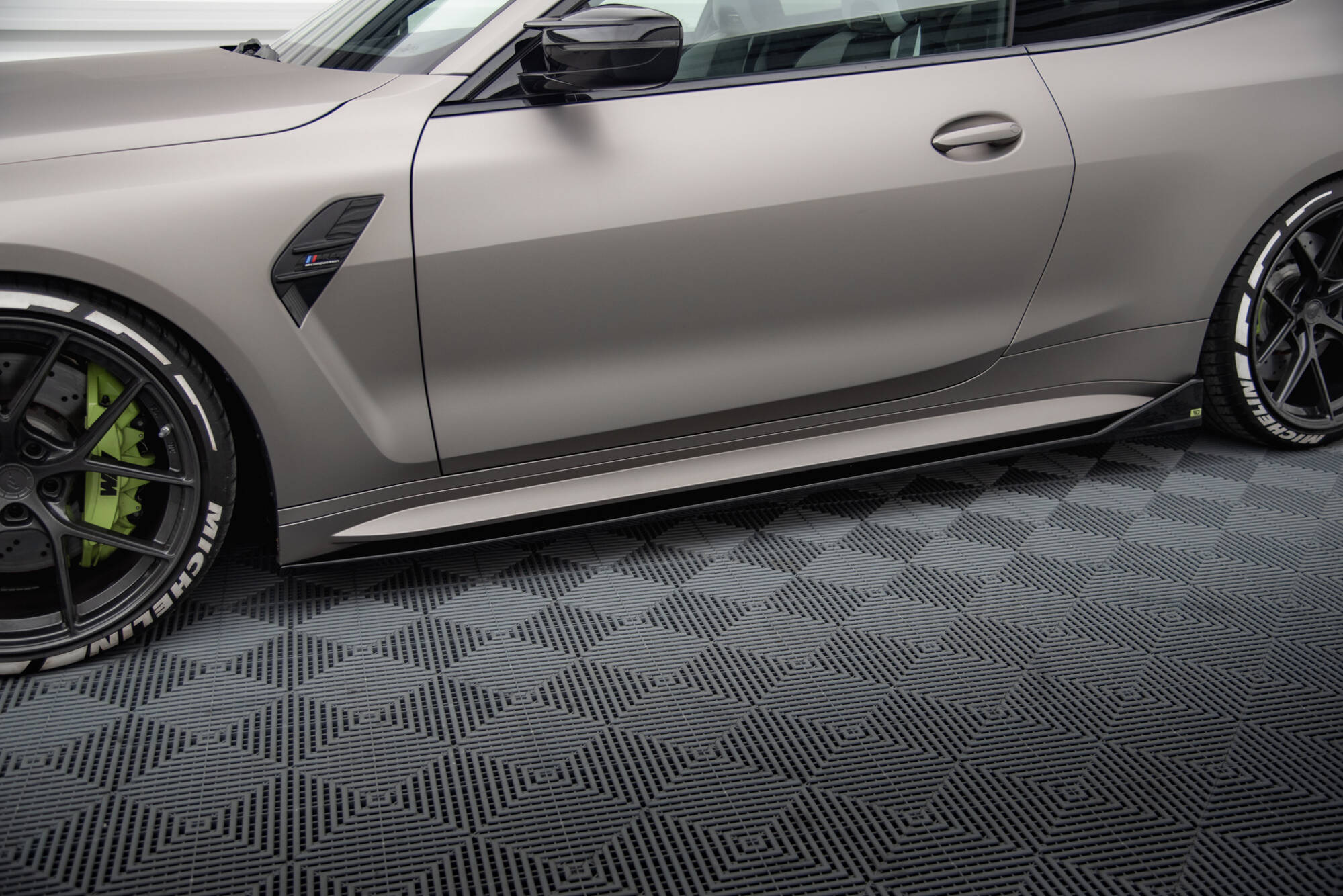 Podaljšek pragov BMW M4 G82 CSL Look V3 – MSTYLING.net – Spletna trgovina