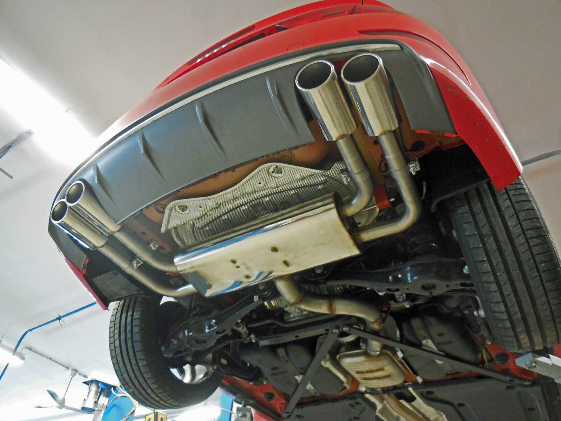 FOX zadnji športni lonec izhod desno/levo – 2x106x71 Tip 44 desno/levo ...